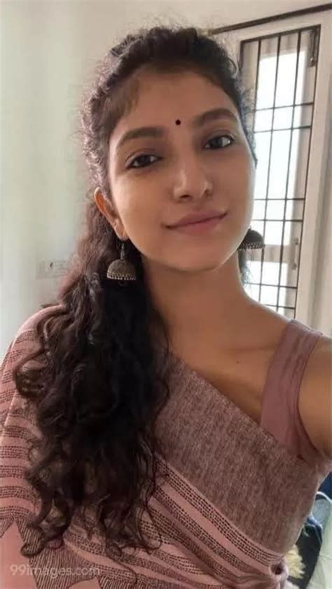 Meetha Raghunath Aieasypic
