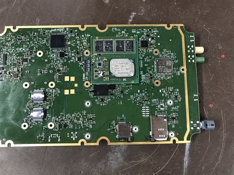 Pictures Of The Tesla Model 3 Mcu Board Sd Card Hrl And Flashing Leds · Issue 3 · Lewurmblog