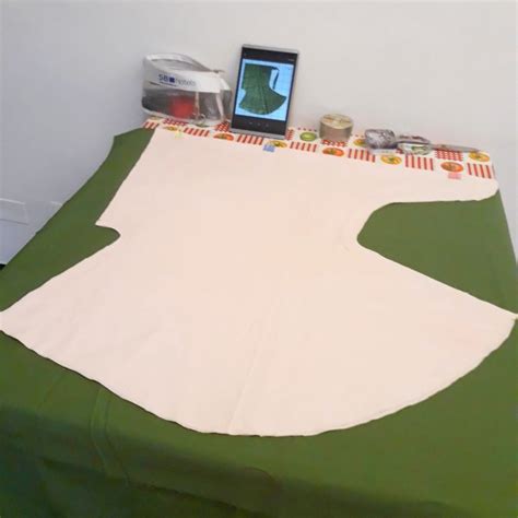 How I Sewed A Medieval Hood To Complete My Medieval Outfit Lrcrafts