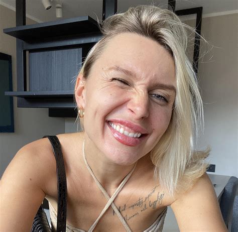 Sexy Hair And A Big Smile Sexy