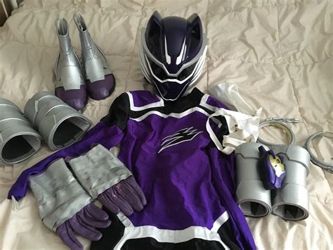 Power Rangers Jungle Fury Wolf Ranger Helmet Power Rangers Jungle Fury Wolf Ranger Helmet