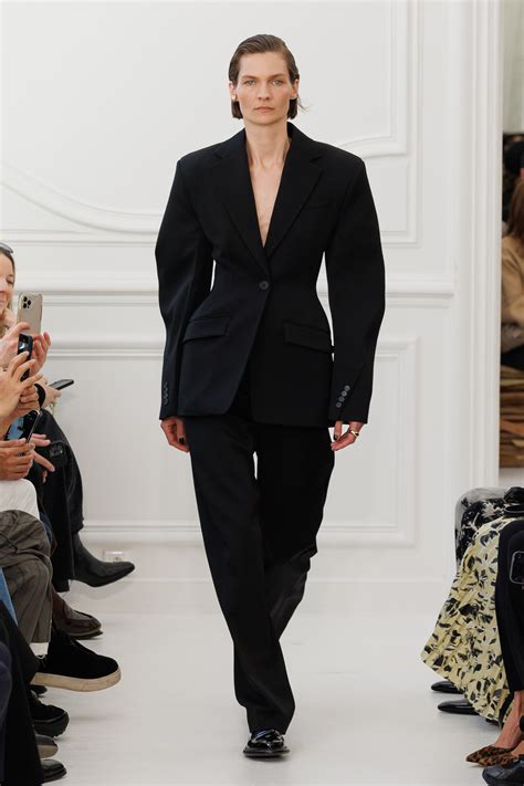 Givenchy Fall 2025 Ready To Wear Runway Fashion Show And Collection