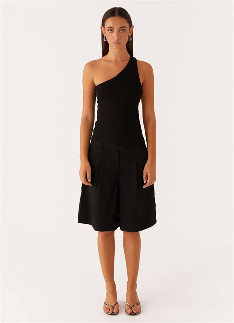 Safiya One Shoulder Top Black Peppermayo