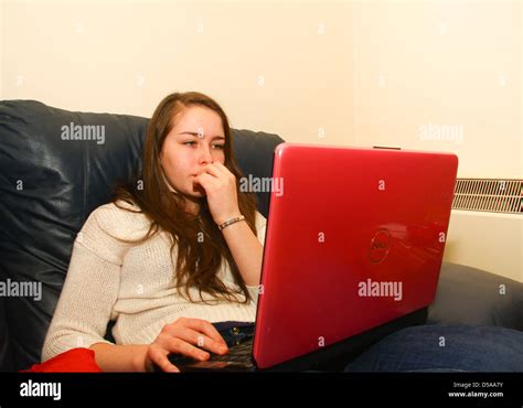 Dell Laptop Hi Res Stock Photography And Images Alamy