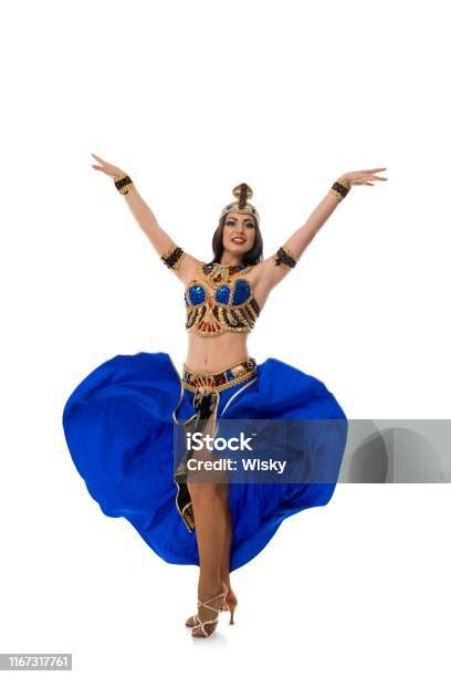 Wanita Cantik Berkostum Untuk Tarian Perut Foto Stok Unduh Gambar
