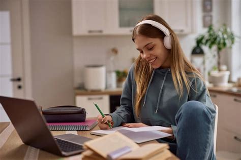 How Do Online Classes Work 17 Tips For Taking Online Classes Ncc Blog