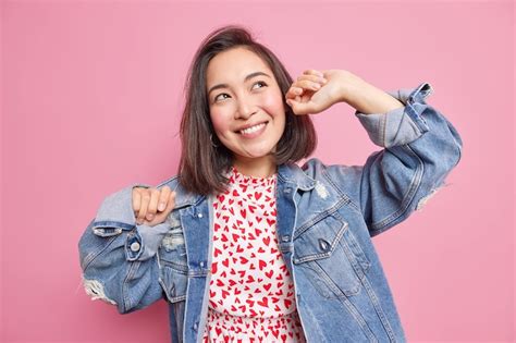 미소녀 사진 무료 고품질 사진 다운로드 Freepik