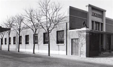 Benelli Рублёвский официальный дилер мотоциклов итальянского бренда «Бенелли в Москве