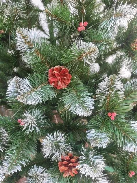 ᐉ Штучна ялинка Кармен з калиною і шишками 2 м • Краща ціна в Києві Україні • Купити в Епіцентр