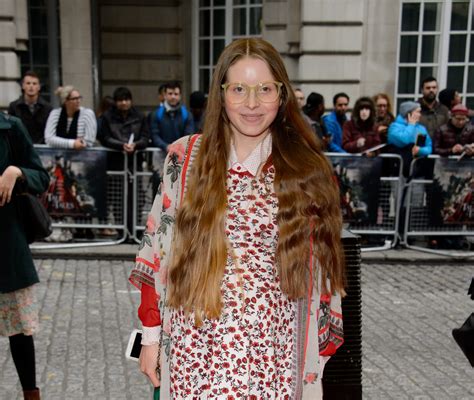 Jessie Cave Actriz De Harry Potter Fue Vetada De Una Convención Por