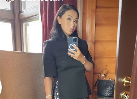 Алдарт брэндийг борлосон биетэйгээ хослуулсан шарк Н Цэлмүүн ТАС МН