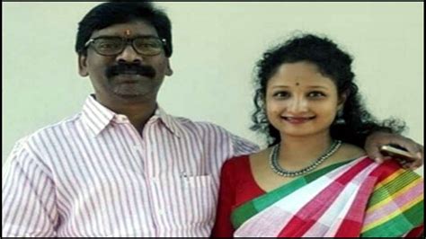 हेमंत सोरेन की विधायकी जाने के बाद पत्नी कल्पना बन सकती है Cm जानिए सबकुछ Wife Kalpana Soren