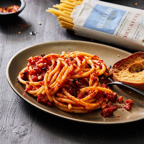Spotlight Series All About Bucatini Pasta Delallo