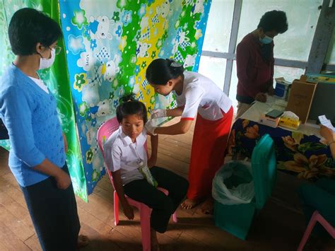 အုတ်ဖိုမြို့နယ်အတွင်း သားအိမ်ခေါင်းကင်ဆာရောဂါကာကွယ်ဆေး Hpv စတင်ထိုးနှံ Information And Public