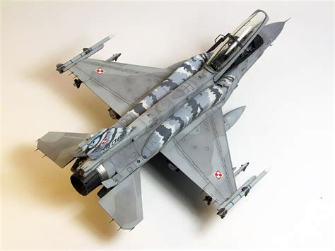 F 16d Block 52 Jastrząb 1 72 Kinetic