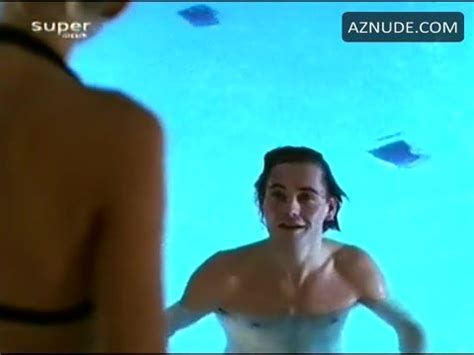 Cfnm CFNM Girl Joins Nude Guy Swim ThisVid