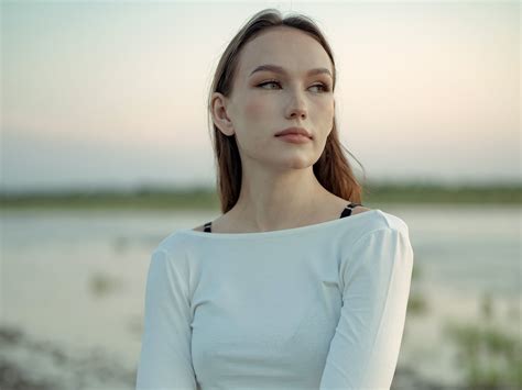 How To Be Happy Alone 21 Steps To Enjoy A Quiet Life