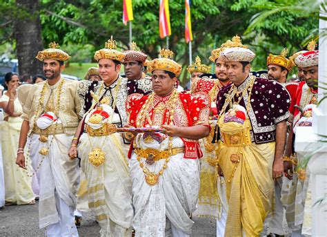 Esala Perahera Sri Lanka