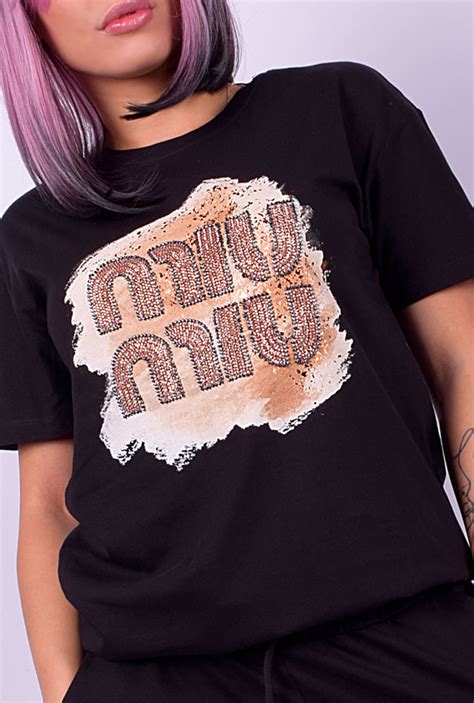 Simall Bg Simall Bg Added A New Photo