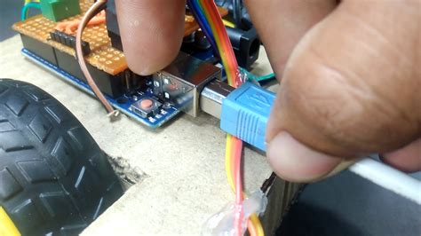 How To Make Arduino Based Edge Avoiding Robot 4 Steps Instructables