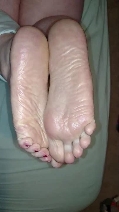 Aprils Sexy Wrinkled Soles Youtube