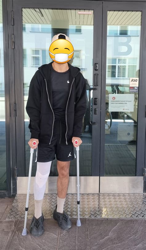 Day 1🤝🏽 My Journey Starts Now After Surgery Acl Reconstruction And