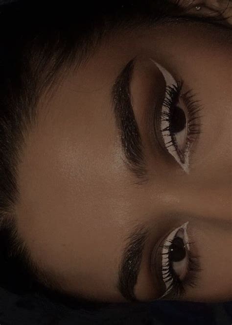 pin by 𝐍 on ᴍᴀᴋᴇ ᴜᴘ white eye makeup black and white makeup eye