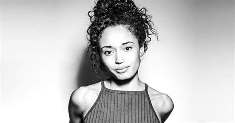 How A Fan Fiction Earned Olivia Swann A Husband Without Her Knowing Creeto