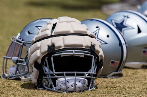 Nfl Says Regular Season Concussions Rose 18