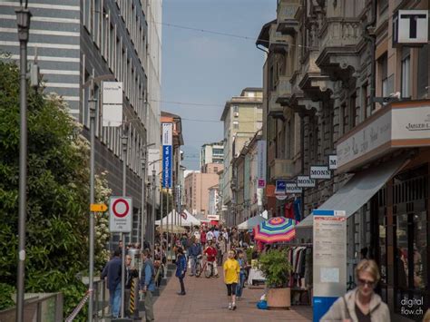 Il Mercato Di Chiasso Chiasso Cosa Fare In Ticino