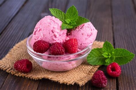 Premium Photo Raspberry Ice Cream