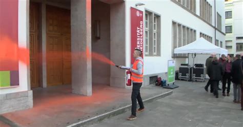 Letze Generation Besprüht Uni Heidelberg Rnfde