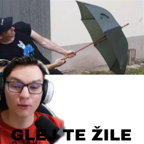 Mislim Da Denko Gleda Nekaj Drugega Kot Komad R Denkoslo