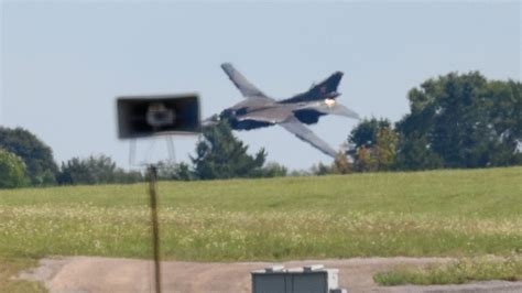 Fighter Jet Crash At Michigan Air Show Near Ypsilanti No Injuries