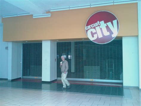 Do You Know Of Any Malls That Ever Had A Circuit City R Mallsoft