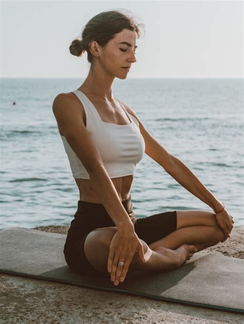 जानें योग से पहले क्या खाना चाहिए