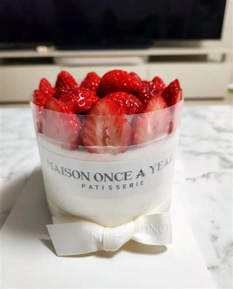 메종원스이어 I 딸기듬뿍 생크림케이크 의정부 신세계백화점 기념일 생일 홀케이크 추천 네이버 블로그