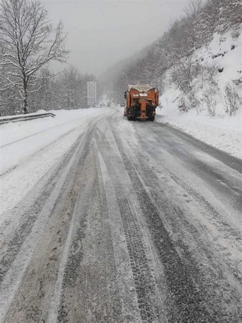Утрово на Плетвар магла на Ѓавато слаб снег