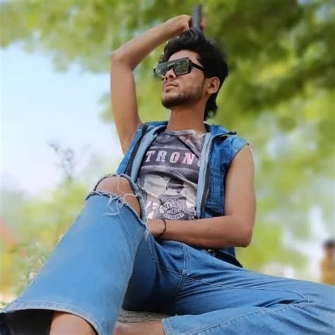 Javed Khan (@jk_javiedkhan) • Threads, Say more