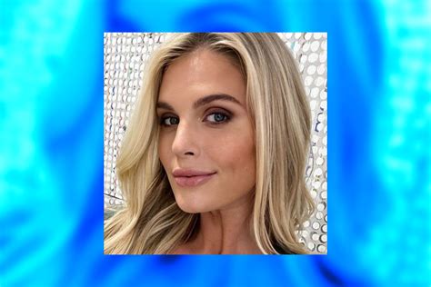 Madison Lecroy Tries Short Clear Nails Photo