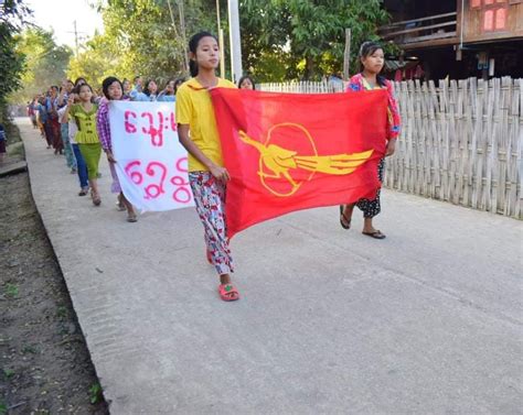 ယင်းမာပင်တွင် ဖက်ဆစ် စစ်ကောင်စီ တော်လှန်ရေး ရွှေနွယ်သွေး သပိတ်စစ်ကြောင