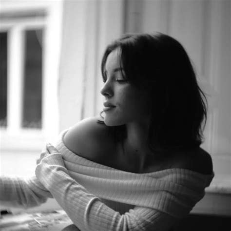 Ada Adamolina • Threads Say More