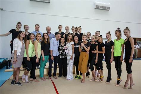 ビクトリア・マズールさんのインスタグラム写真 ビクトリア・マズールinstagram 「Альбина Николаевна не сдерживая слёз я вспоминаю