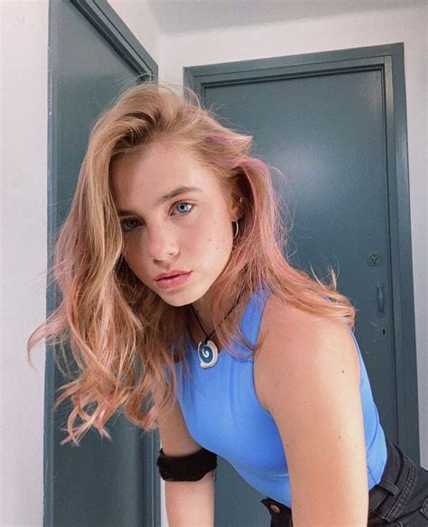 Clara Galle Garotas Claras