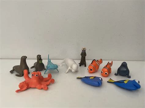 Disney Pixar Finding Nemo Dory Bailey Fluke Rudder Gerald Marlin Hank