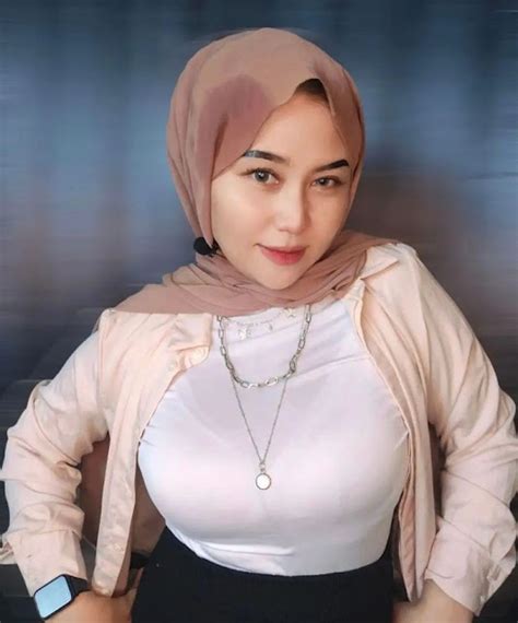 HIJABERS KETAT PADAT PART 32 - Mekka Mellia
