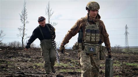 Krieg Gegen Die Ukraine Kämpfe Im Raum Donezk Deutschlandfunkde