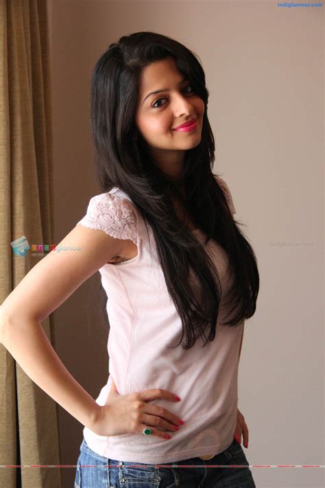 Vedhika Kumar Actress Photoimagepics And Stills 212197
