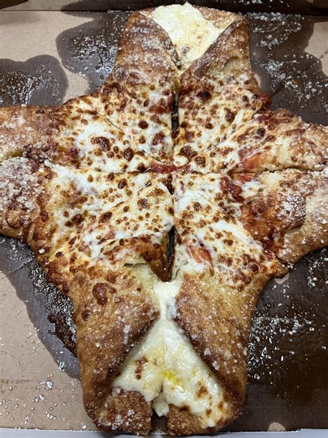 Daydreaming About Pizza On Tumblr