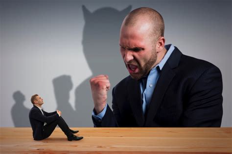 だからあなたは怒られる…仕事で怒られやすい人の10の特徴｜仕事の悩み解決塾